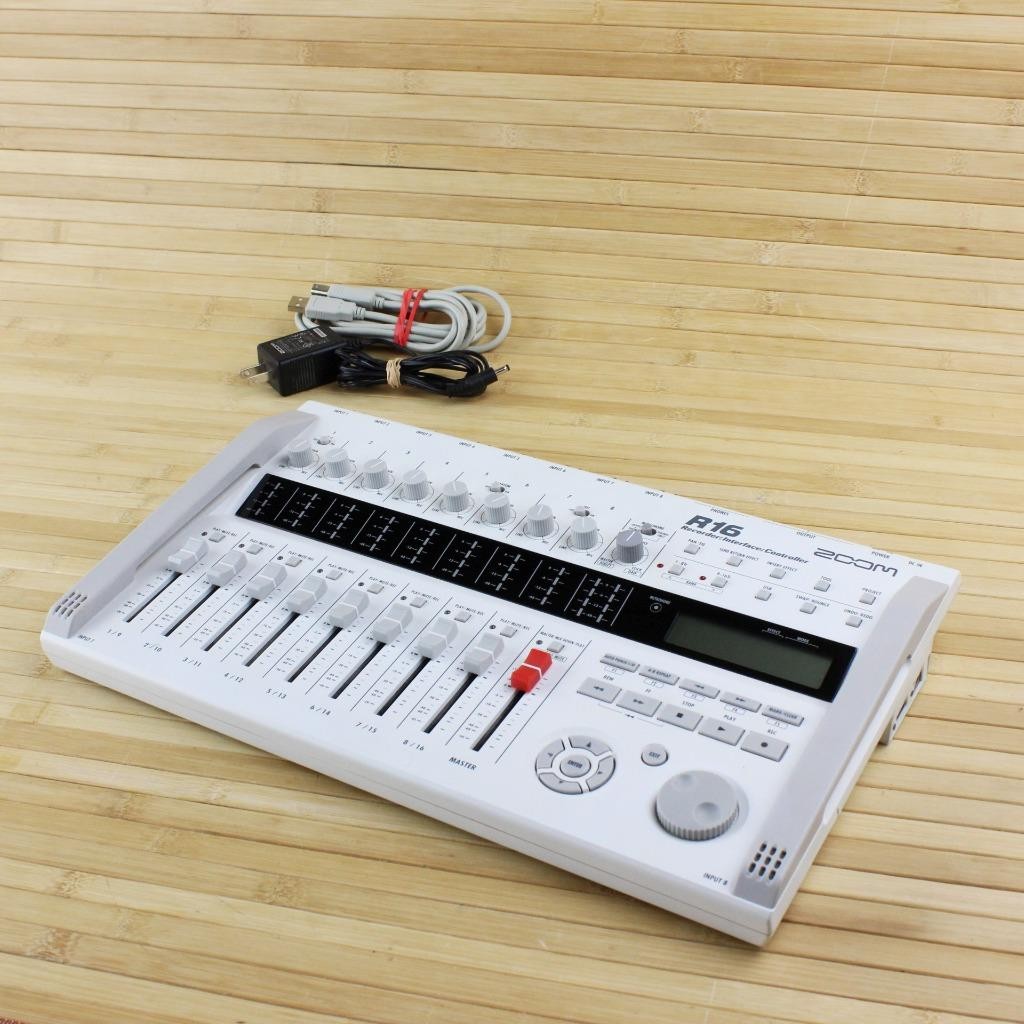 Zoom R16 Multitrack Portable Recorder Interface